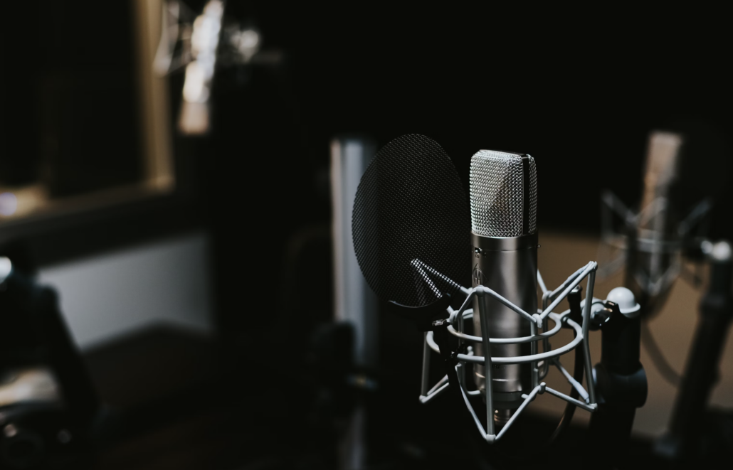 Podcasting vs. Radio - The Ultimate Guide | McDougall Interactive